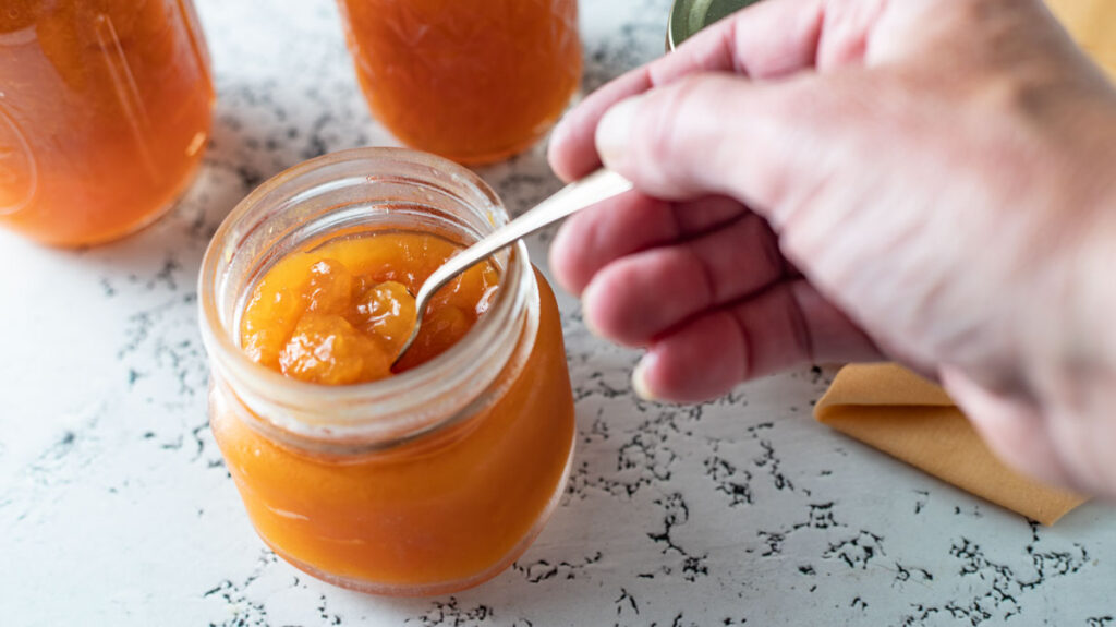 Apricot Jam- How to Make Apricot Jam - Binky's Culinary Carnival