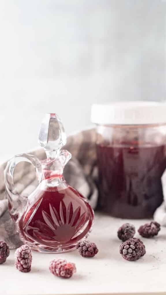 Blackberry vinegar - Binky's Culinary Carnival