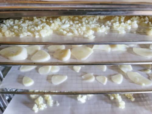 Dehydrating Garlic | Homemade Garlic Powder - Binky's Culinary Carnival