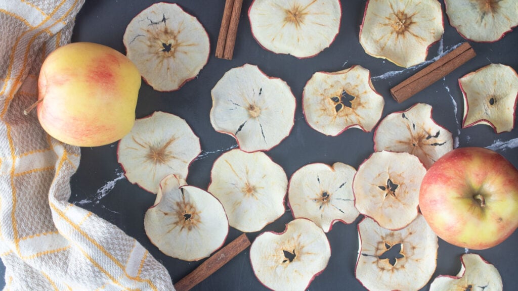 How to Dehydrate Apples | Apple Chip - Binky's Culinary Carnival