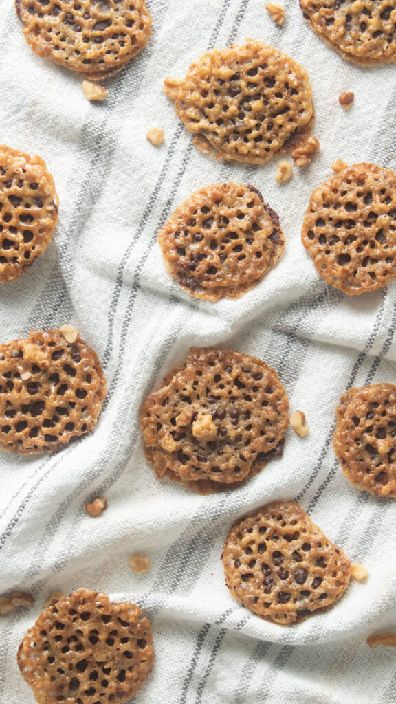 Lace Cookies - Binky's Culinary Carnival
