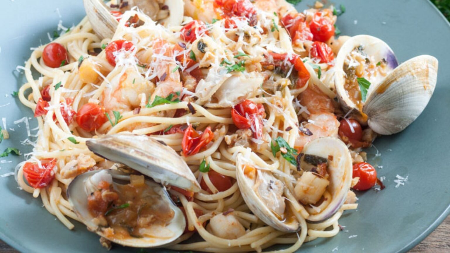 These 16 Retro Pasta Dishes Are Making a Comeback - Binky's Culinary ...