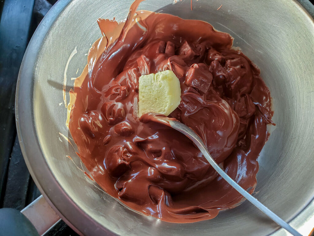 Ischler - Austrian Shortbread, Chocolate & Apricot - Binky's Culinary ...