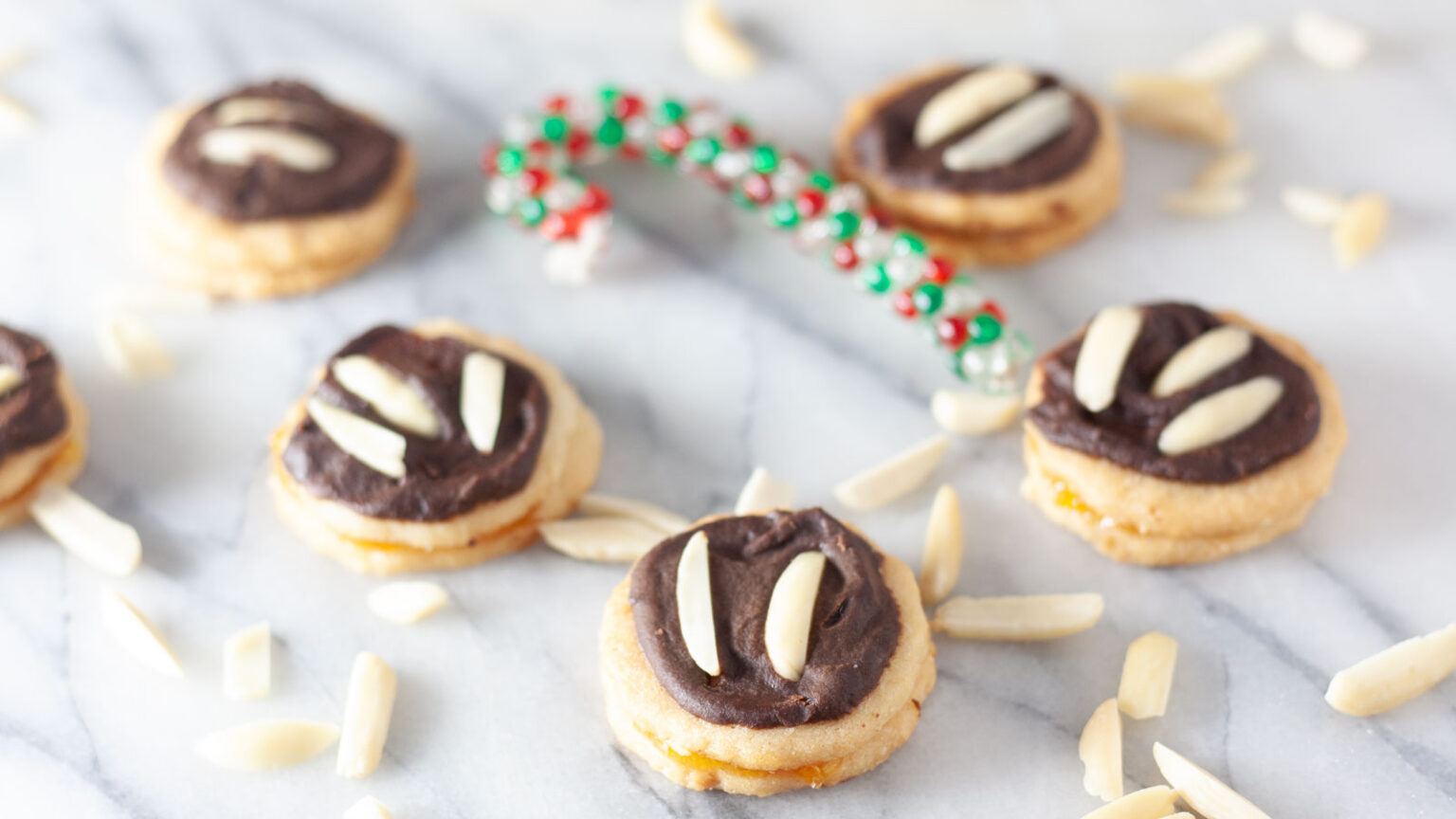 15 Foreign Christmas Cookies Perfect for Holiday Baking - Binky's ...
