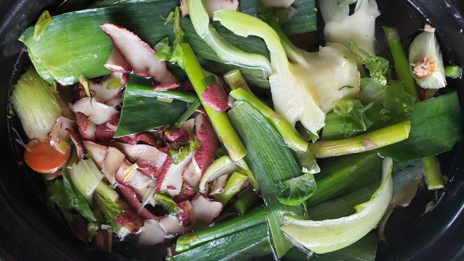 Vegetable Stock from Scraps - Binky's Culinary Carnival
