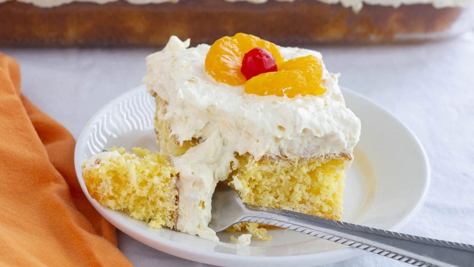 17 Old-Fashioned Cakes People Rush to Grab - Binky's Culinary Carnival