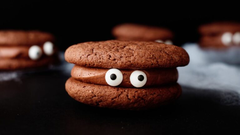 15 Halloween Cookies Everyone Will Pick Over Candy - Binky's Culinary ...