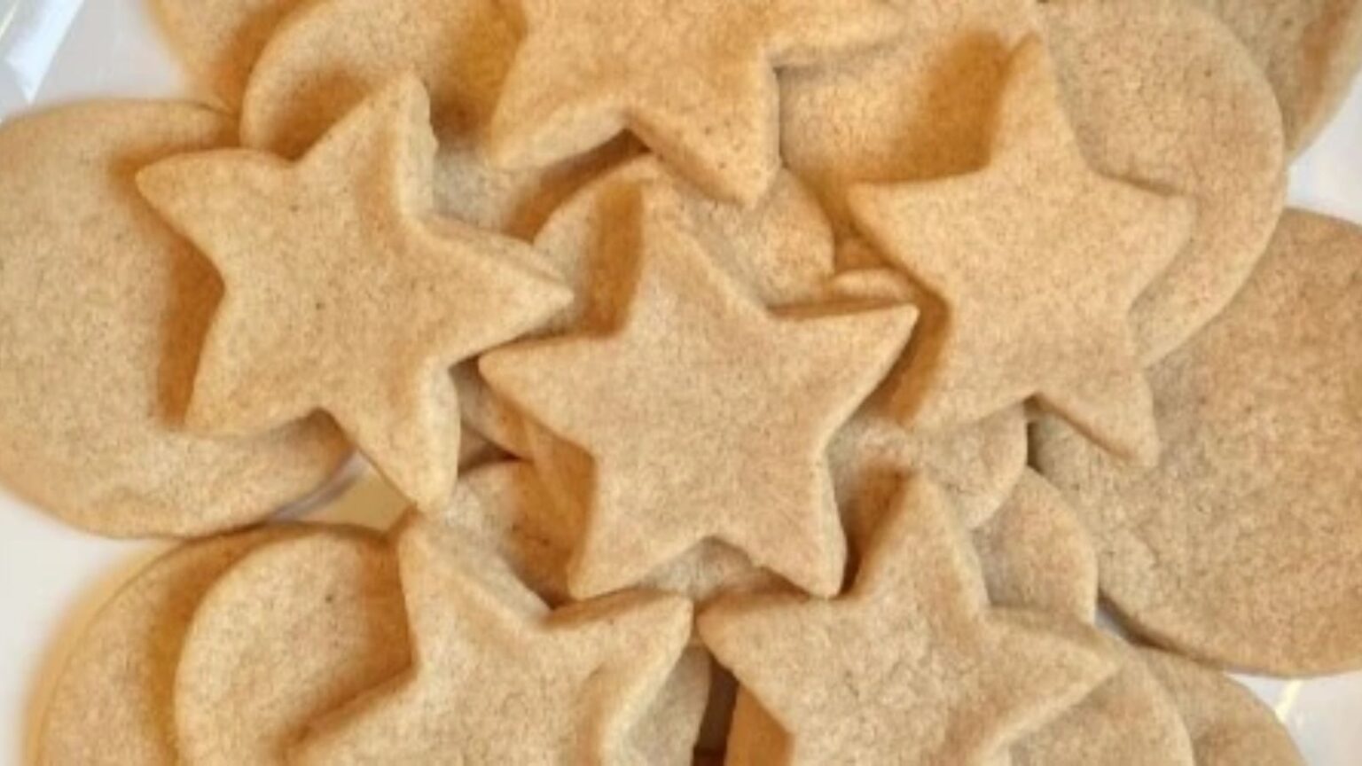 15 Foreign Christmas Cookies Perfect for Holiday Baking - Binky's ...
