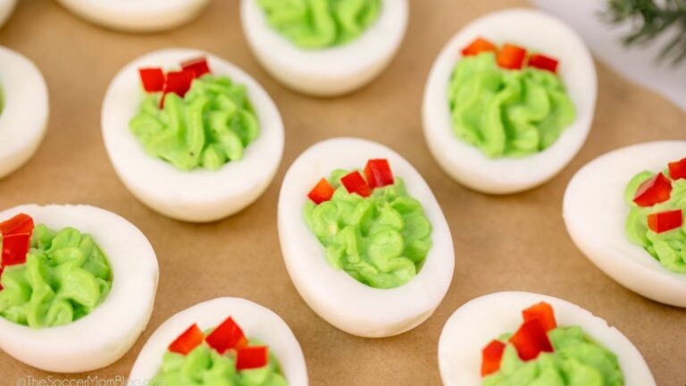31 Festive Snacks That Bring Holiday Cheer to Every Christmas Table ...