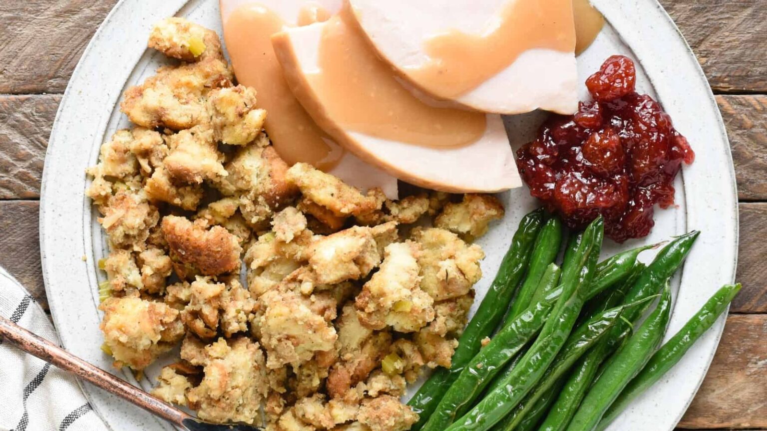 15 Thanksgiving Stuffings So Good You’ll Forget the Turkey - Binky's ...