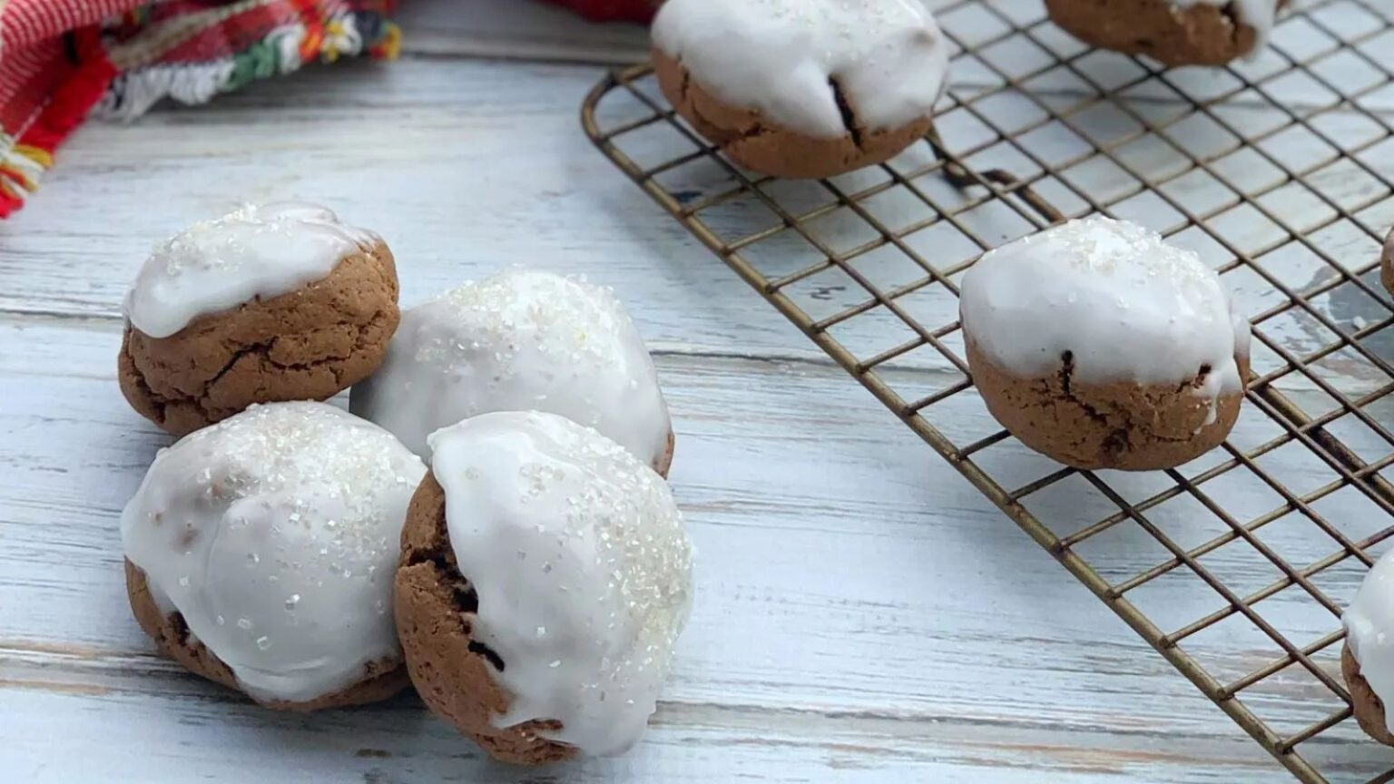 15 Foreign Christmas Cookies Perfect for Holiday Baking - Binky's ...