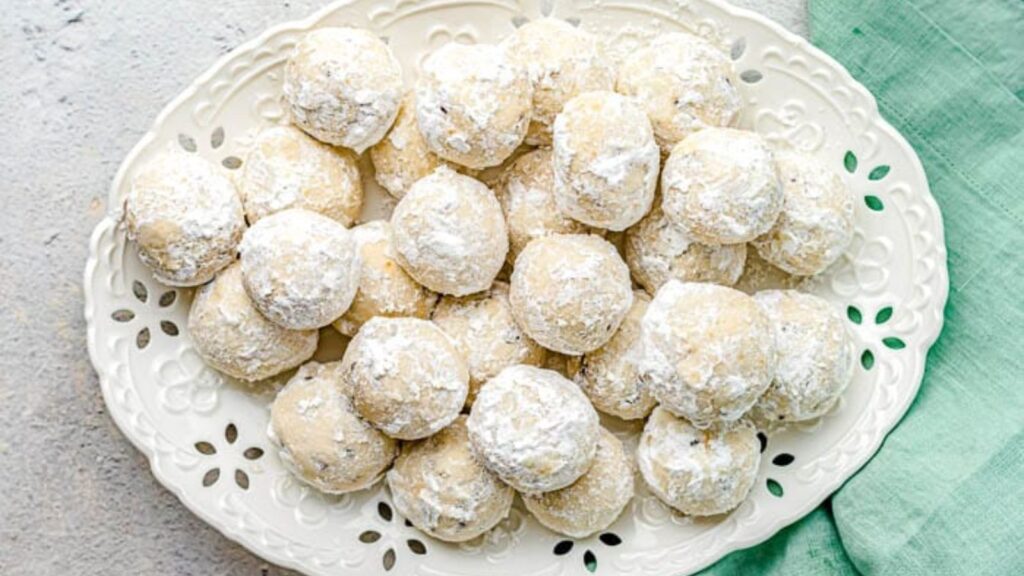 15 Foreign Christmas Cookies Perfect for Holiday Baking - Binky's ...