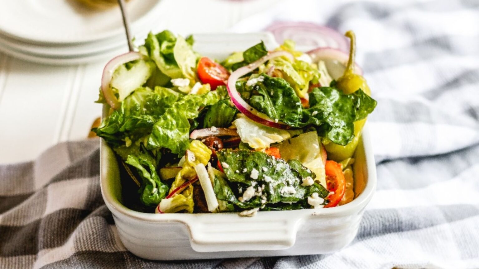 32 Salad Recipes That Keep Lunches Light and Fresh - Binky's Culinary ...