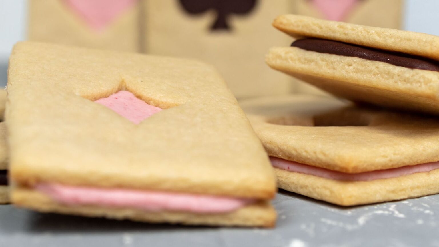 14 Sandwich Cookies Every Baker Secretly Wishes They Knew - Binky's ...