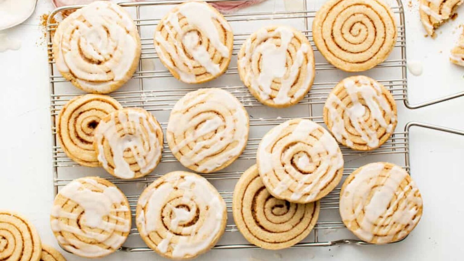 18 Shortbread Cookies That Vanish Fast at Every Holiday Party - Binky's ...