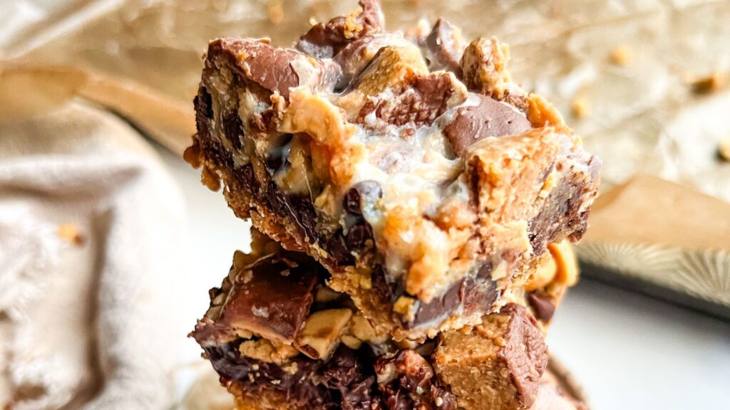 The 21 Bar Cookies Grandma Always Baked in Double Batches - Binky's ...