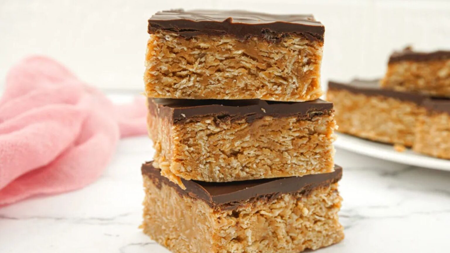 21 Christmas Bar Desserts That Go Faster Than Cookies - Binky's ...