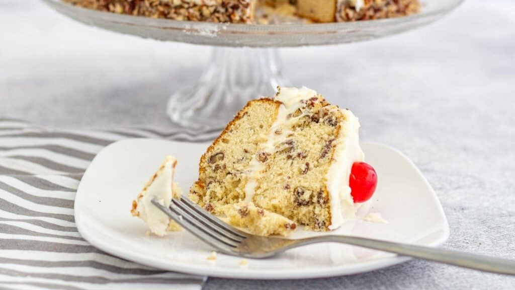 These Layer Cakes Taste Like Sunshine and Long Weekends - Binky's ...