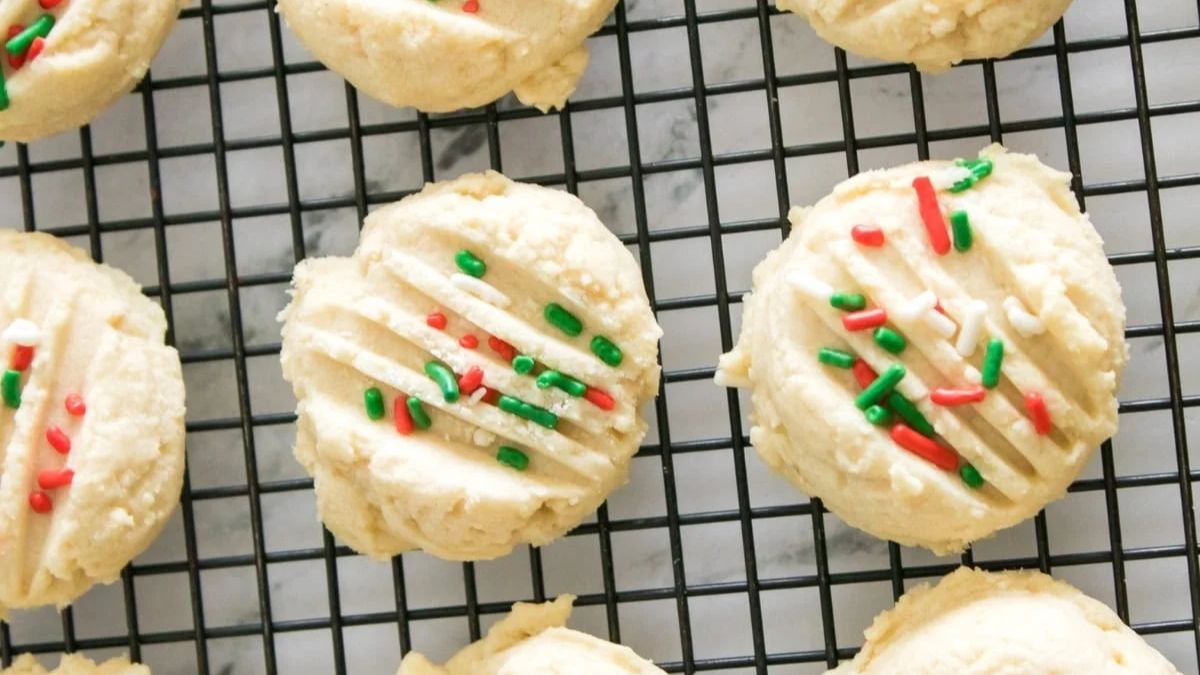 18 Shortbread Cookies That Vanish Fast at Every Holiday Party - Binky's ...
